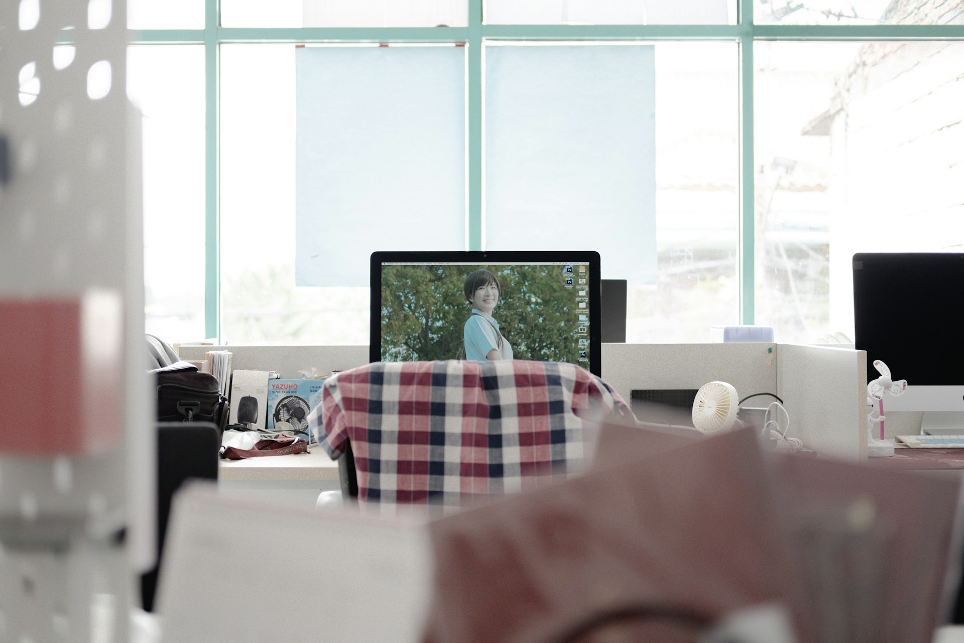 Mastering Perspective: A Comprehensive Guide to Using the Perspective Grid in Adobe Illustrator ...